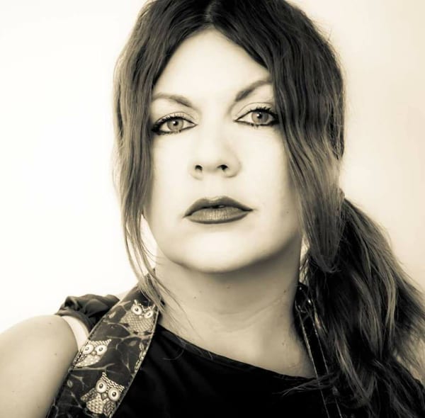 Helena Mace - UKCountryRadio.com