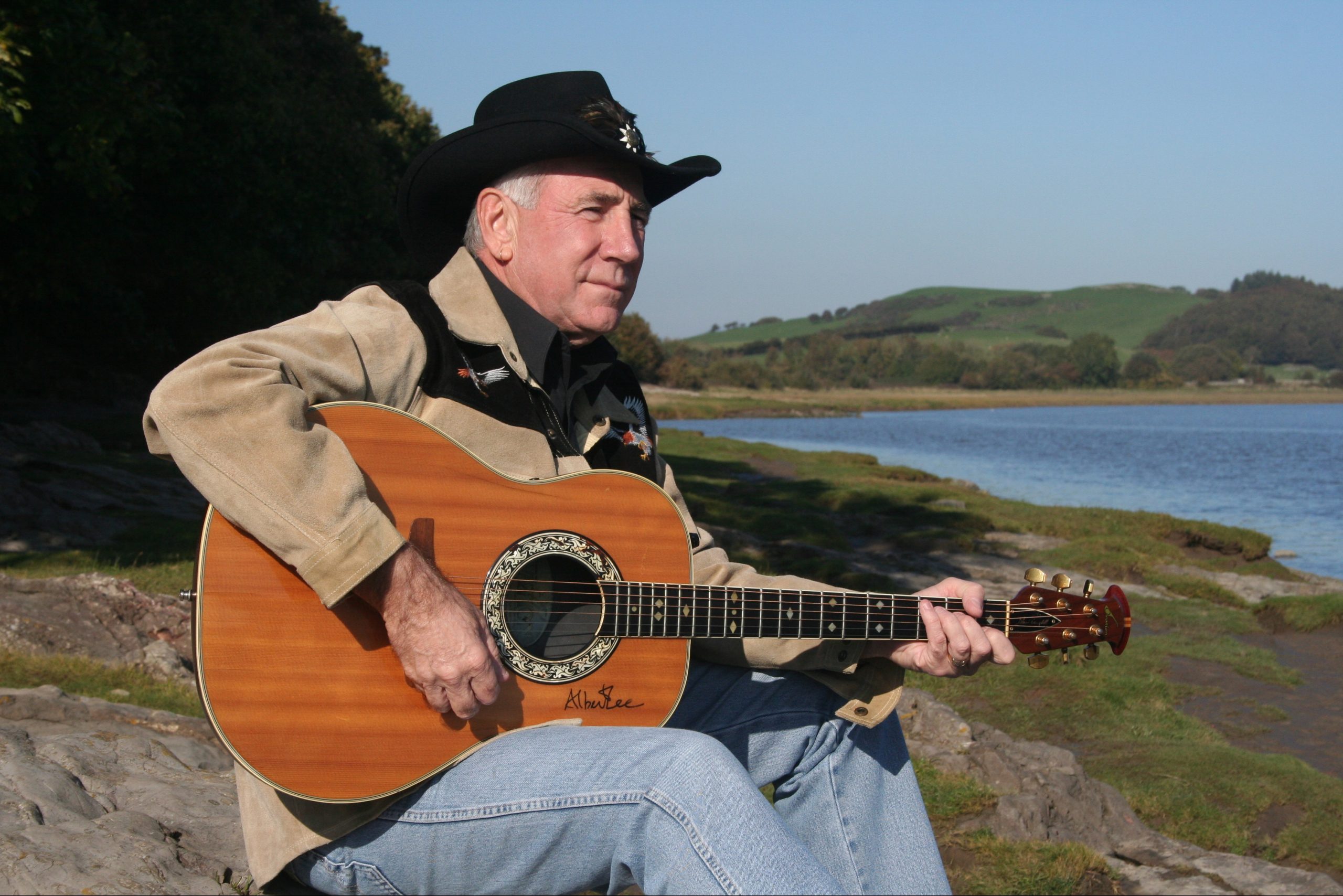 Martin Smith - UKCountryRadio.com